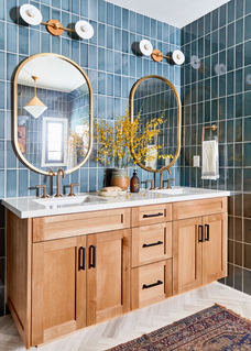 How to Use Cambria Throughout a Bathroom Space