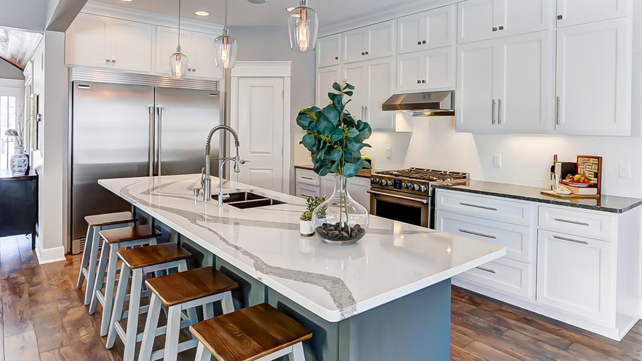 Two-Tone Countertops: 3 Combinations to Mix & Match